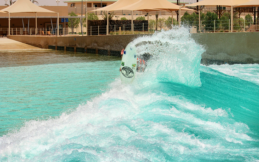 Wadi Adventure Wave Pool: O Paraíso é Aqui - LaybackLayback