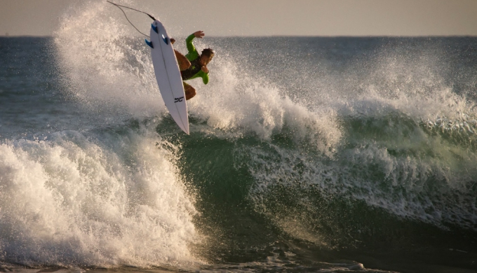 Alex Chacon, Fs Full Rotation na Barra da Tijuca, RJ - LaybackLayback