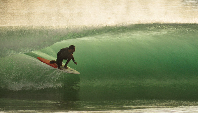 Ale Chacon de monoquilha em Puerto Escondido - LaybackLayback