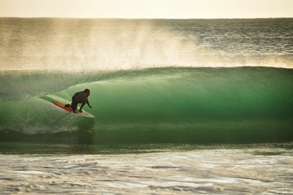 Ale Chacon de monoquilha em Puerto Escondido - LaybackLayback