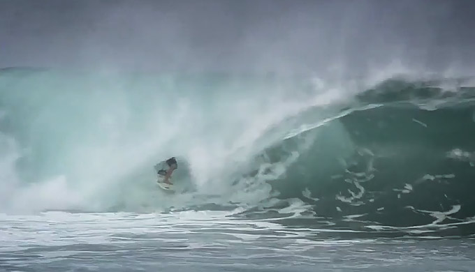 Occy Vs. Tom Curren em J-Bay - LaybackLayback